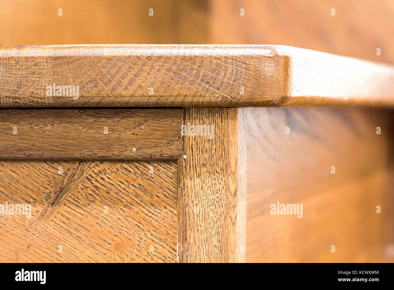 Detail close-up-Bild aus Holz Eiche Treppe im Haus innen ...