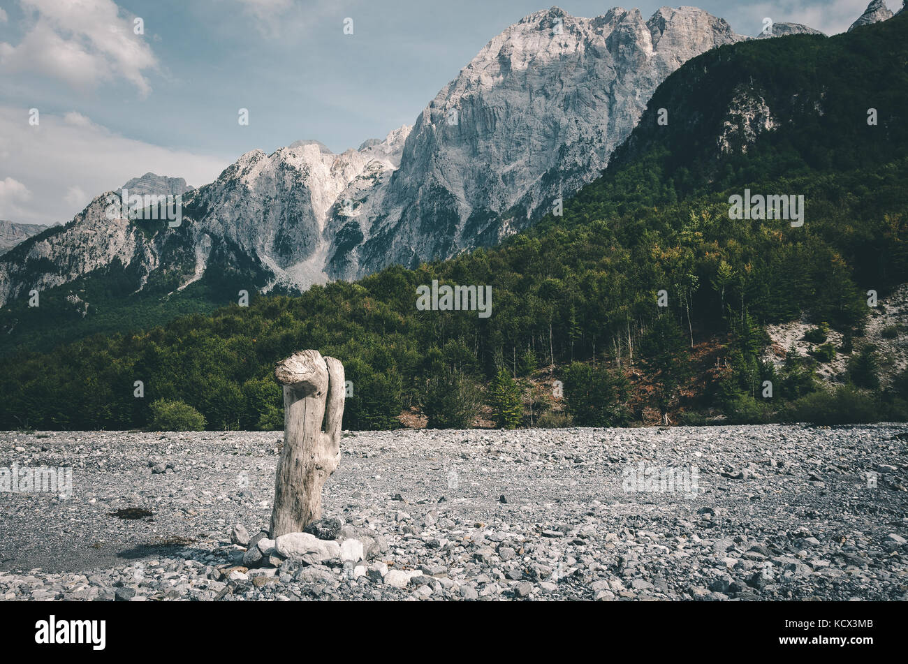 Valbona tal nationalpark -Fotos und -Bildmaterial in hoher Auflösung ...