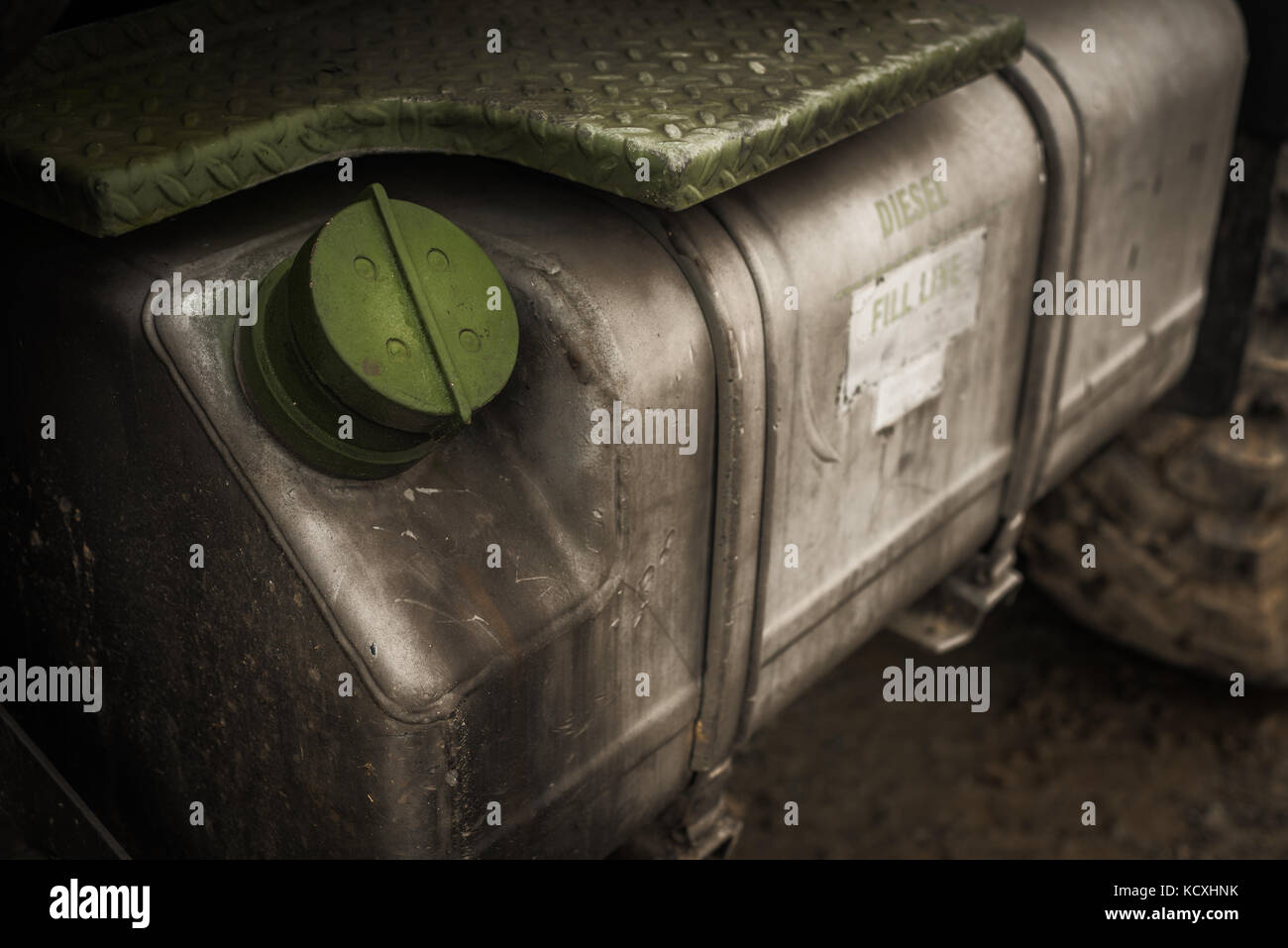 Diesel oil storage tank -Fotos und -Bildmaterial in hoher Auflösung – Alamy