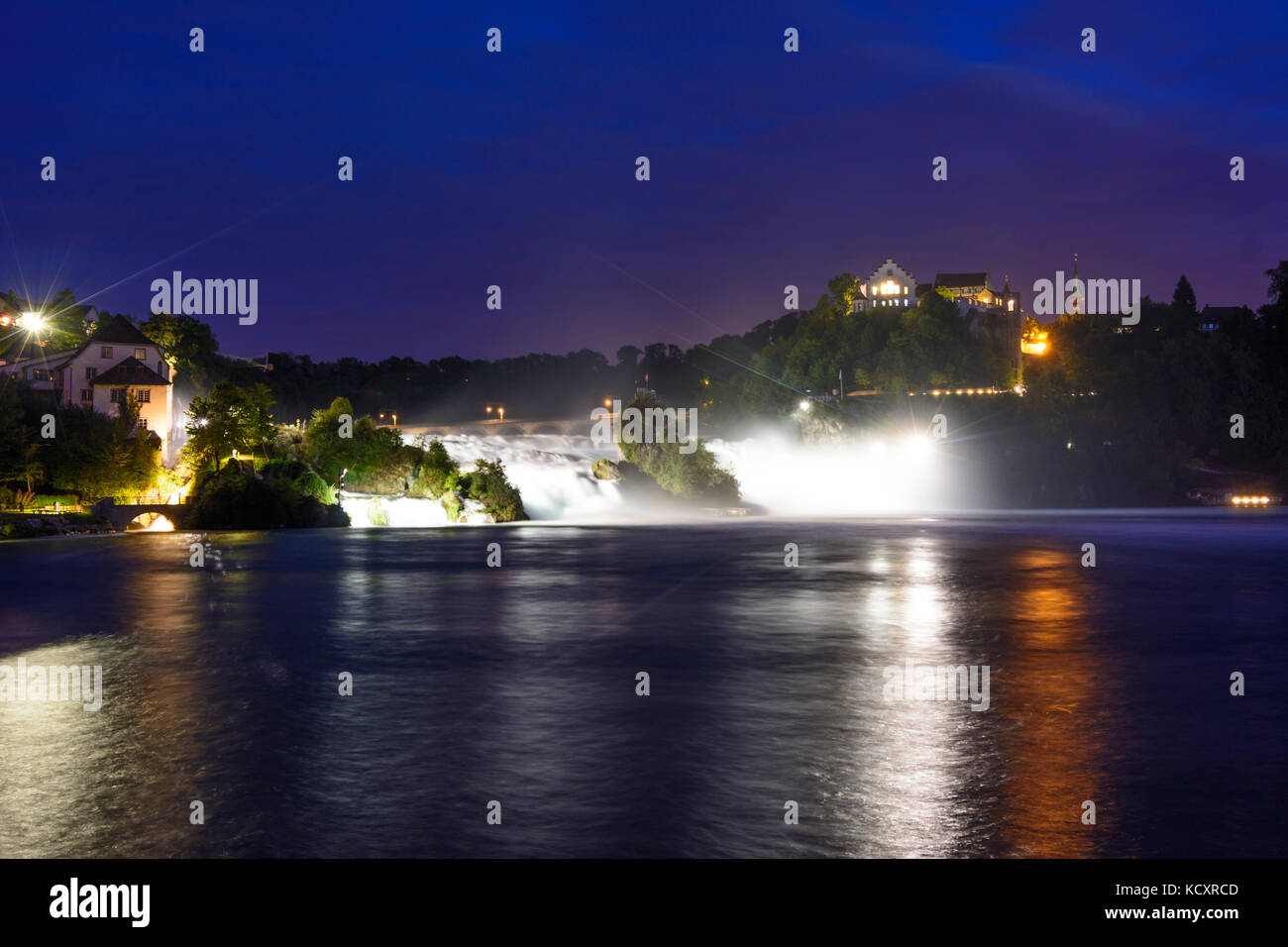 Rheinfall (Rheinfall) Wasserfall, Schloss Schloss Laufen, Neuhausen am Rheinfall, Schaffhausen ...