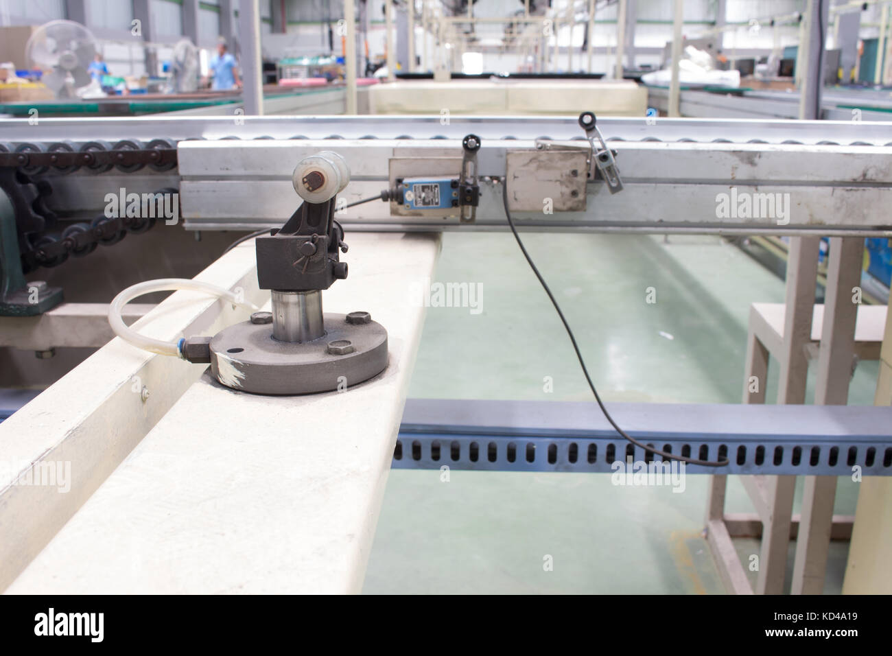 Pneumatikzylinder auf Produktion in der Industrie Stockfotografie - Alamy