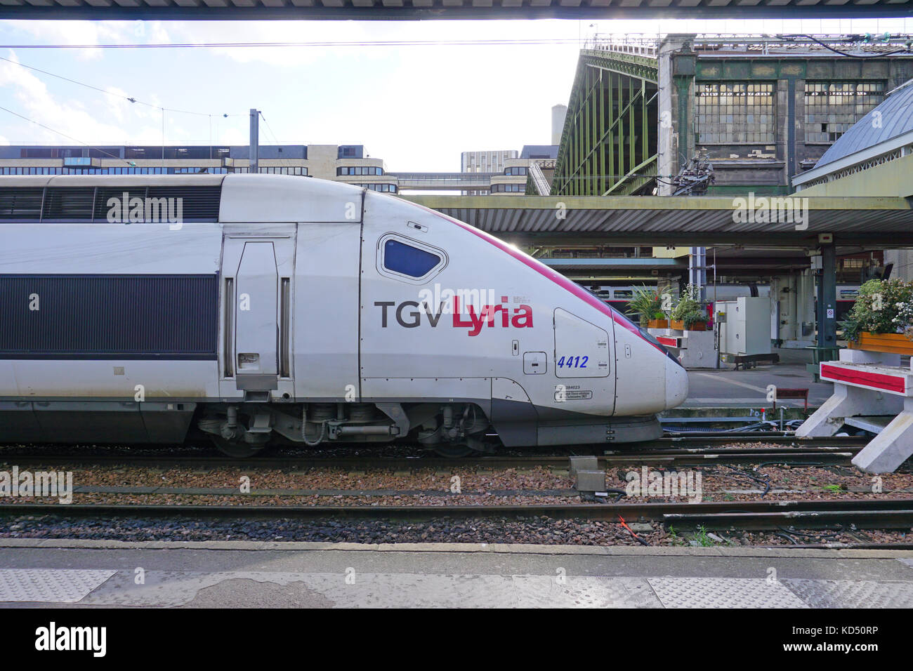 Tgv french bullet train -Fotos und -Bildmaterial in hoher Auflösung ...