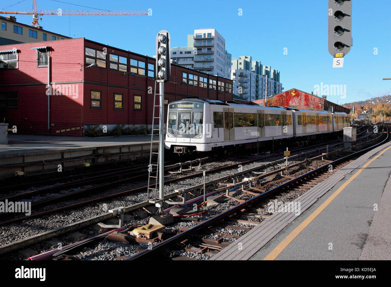 Majorstuen Station, ein wichtiger Verkehrsknoten in der inneren ...