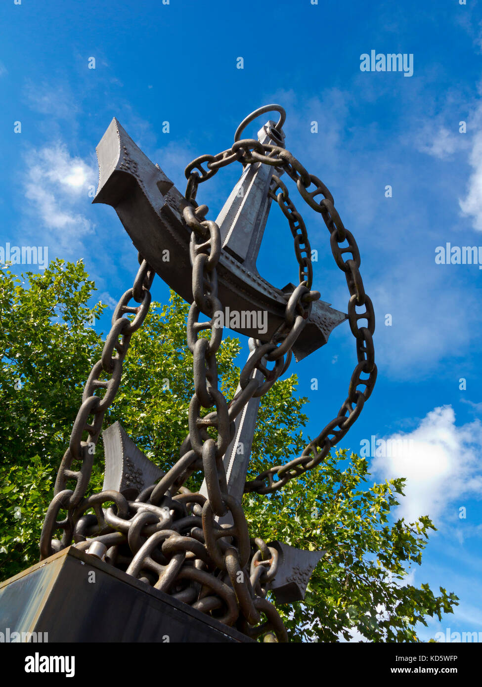 Colin Grazier Memorial Skulptur von walenty Pytel in Tamworth ...