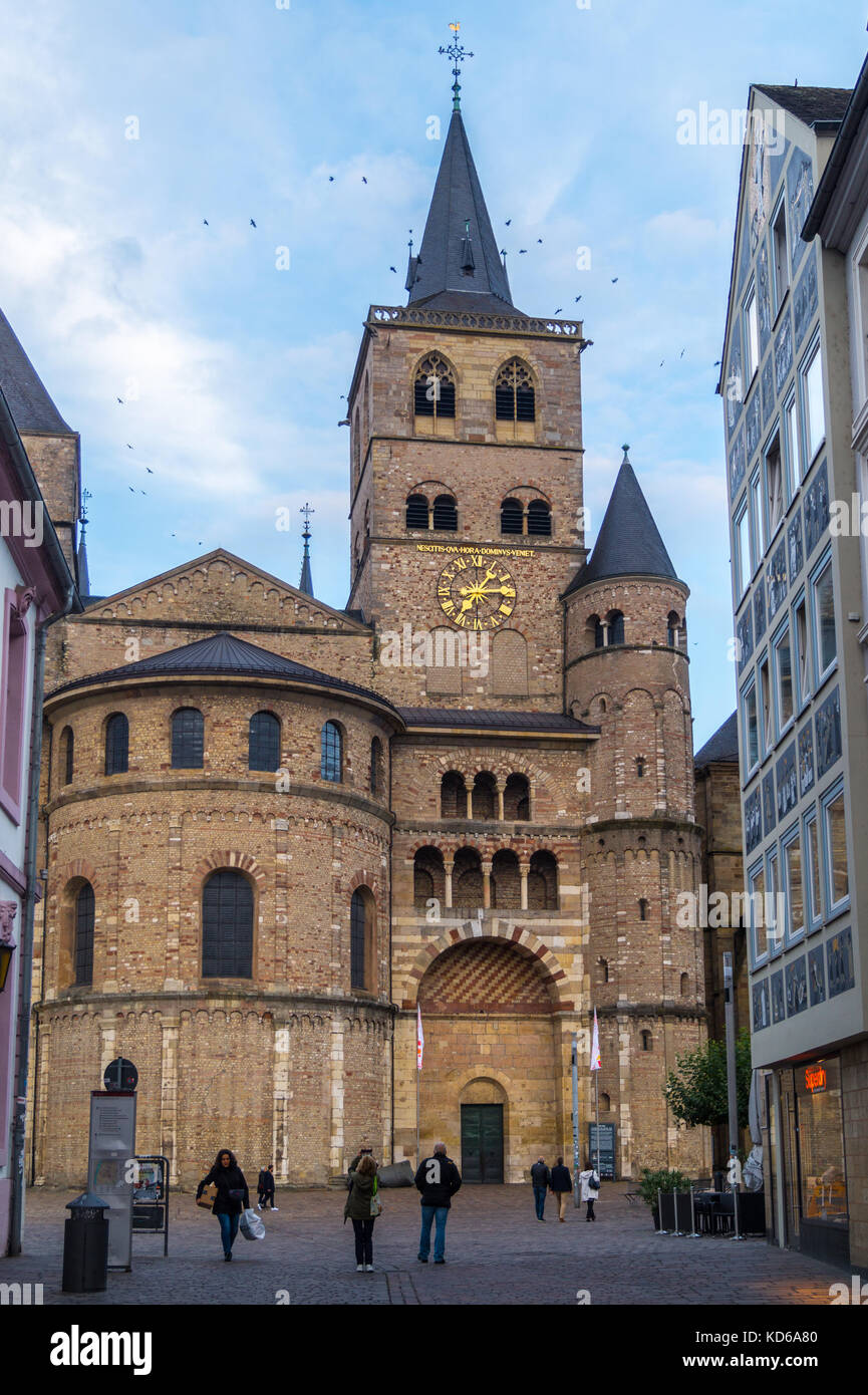 Liebfrauenkirche trier -Fotos und -Bildmaterial in hoher Auflösung – Alamy