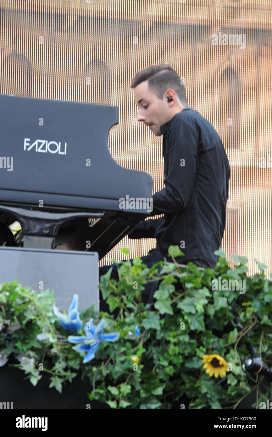 Peter bence -Fotos und -Bildmaterial in hoher Auflösung – Alamy