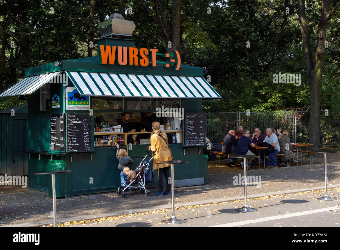 Food stall germany -Fotos und -Bildmaterial in hoher Auflösung – Alamy