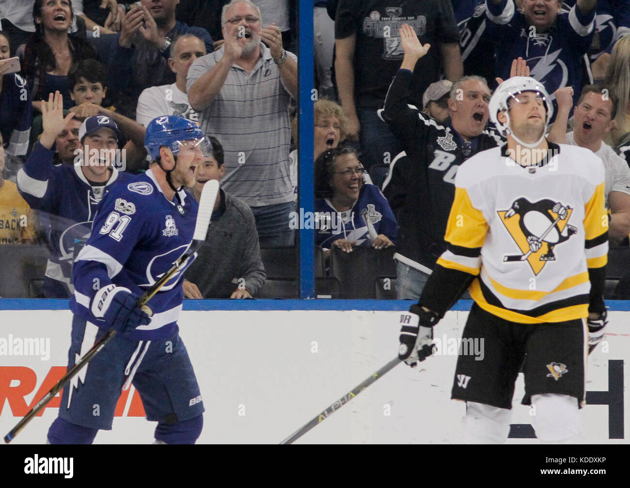 Tampa, Florida, USA. 12 Okt, 2017. DIRK SHADD | Zeiten. Tampa Bay ...