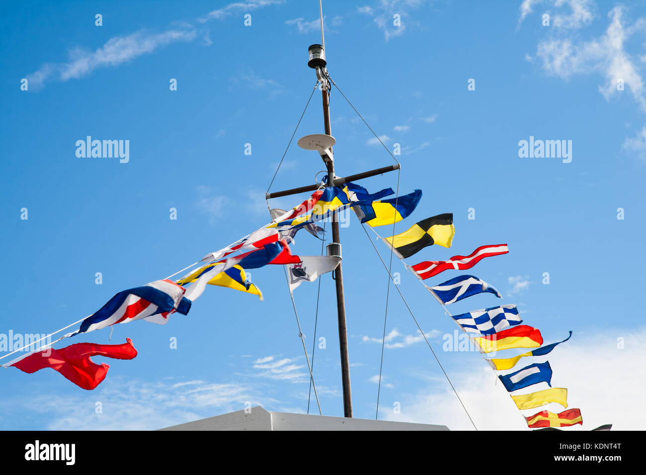 International maritime signal flags -Fotos und -Bildmaterial in hoher ...