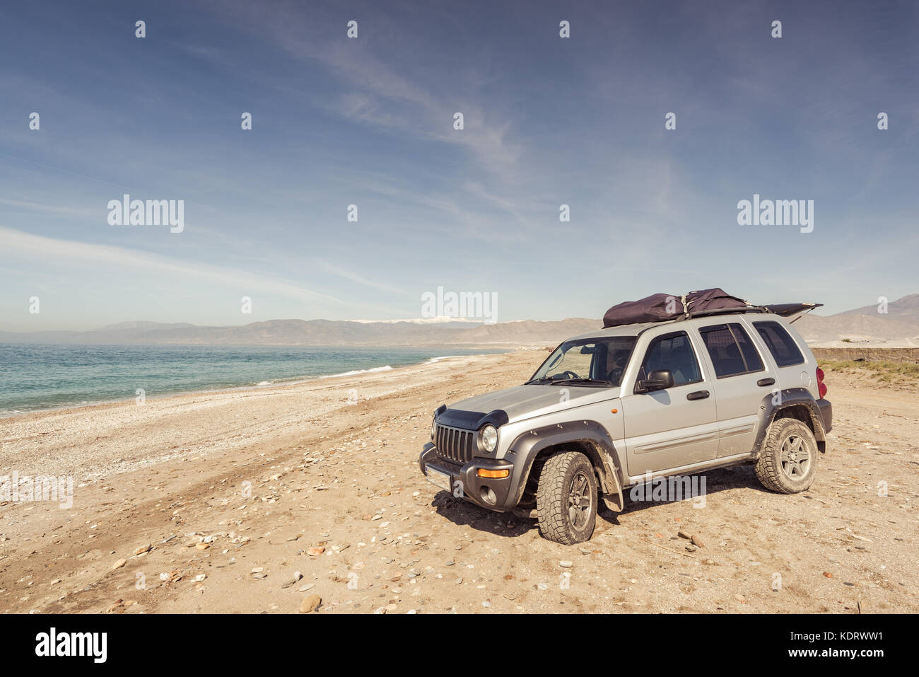 Off road Auto am Strand Stockfotografie - Alamy