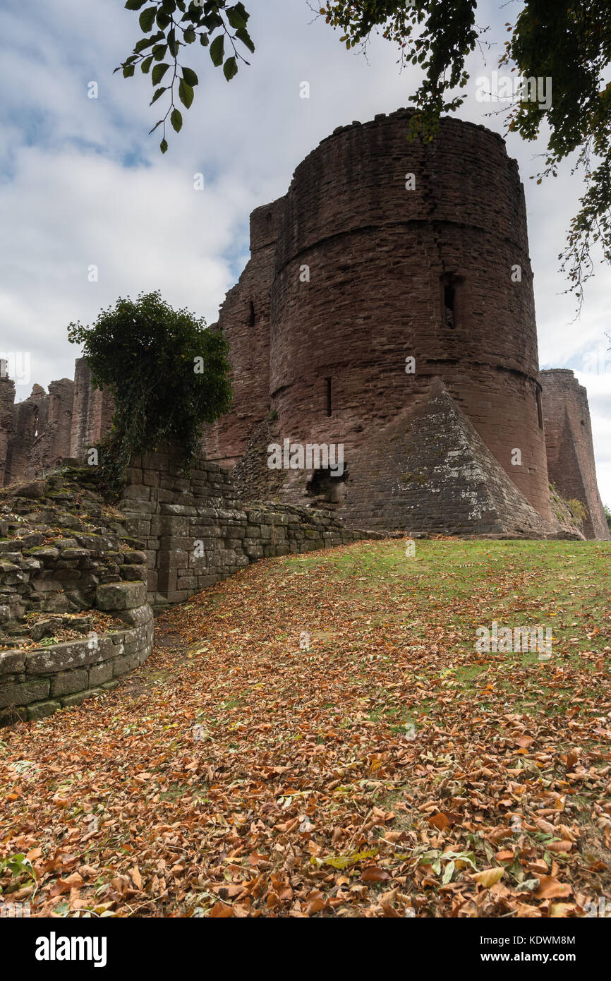 Blick auf das schloss von goodrich -Fotos und -Bildmaterial in hoher ...