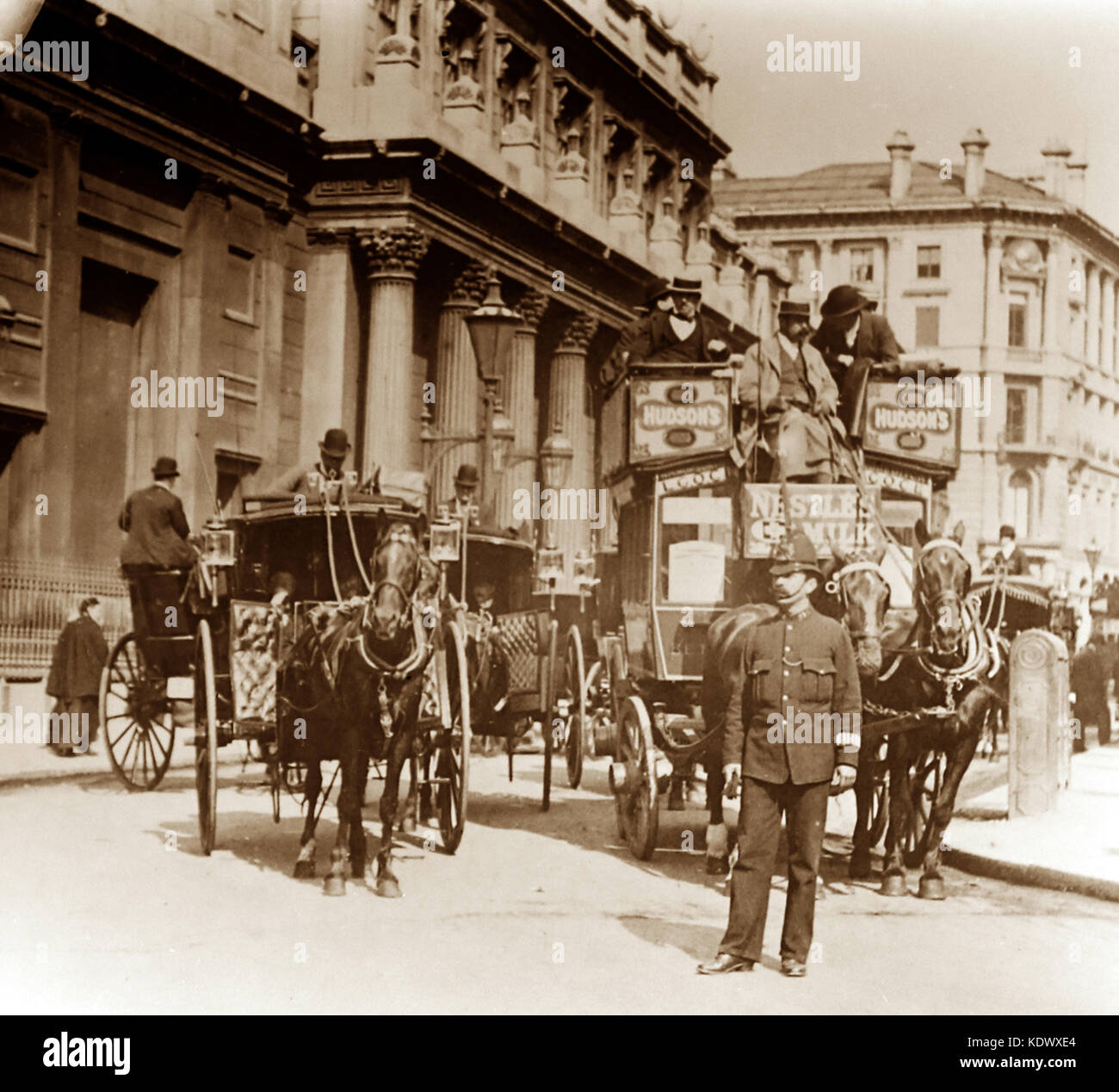 Alte bushaltestelle oder unterstand -Fotos und -Bildmaterial in hoher ...