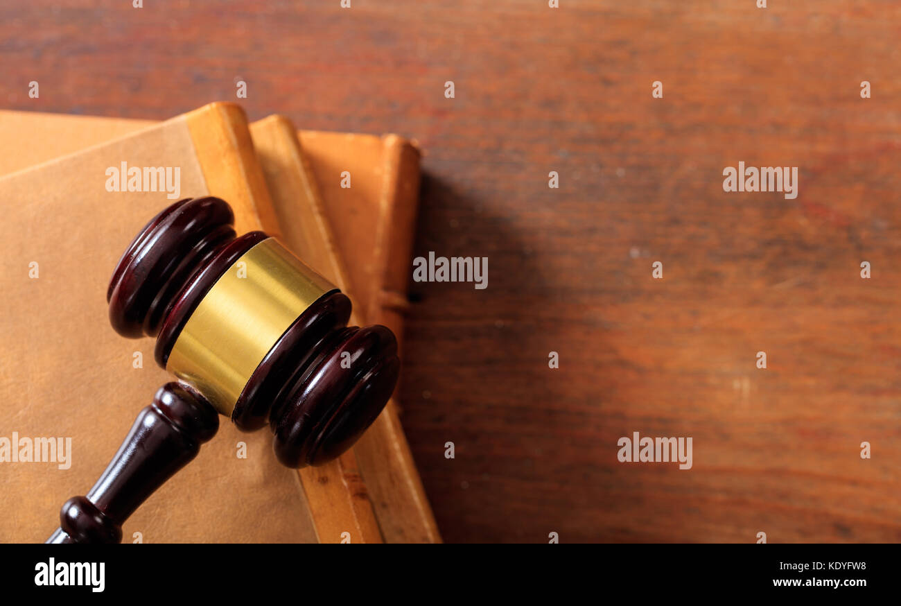 Gesetz hammer -Fotos und -Bildmaterial in hoher Auflösung – Alamy