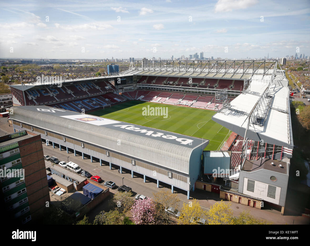 Stadion von upton park -Fotos und -Bildmaterial in hoher Auflösung – Alamy