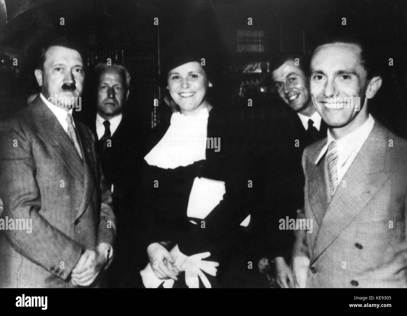 Joseph Goebbels Adolf Hitler Schwarzweiß-Stockfotos und -bilder - Seite ...