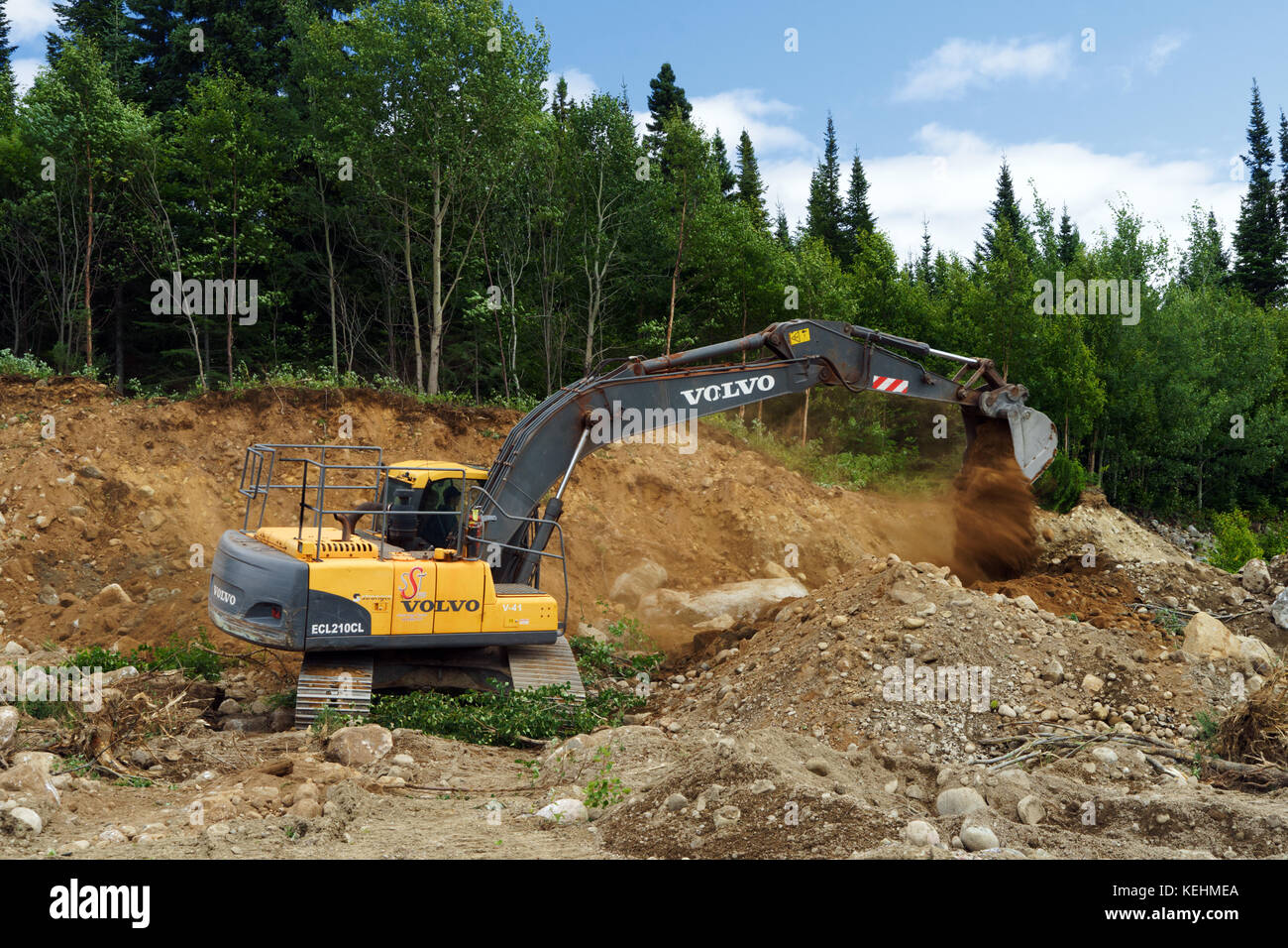 Volvo hydraulikbagger -Fotos und -Bildmaterial in hoher Auflösung – Alamy
