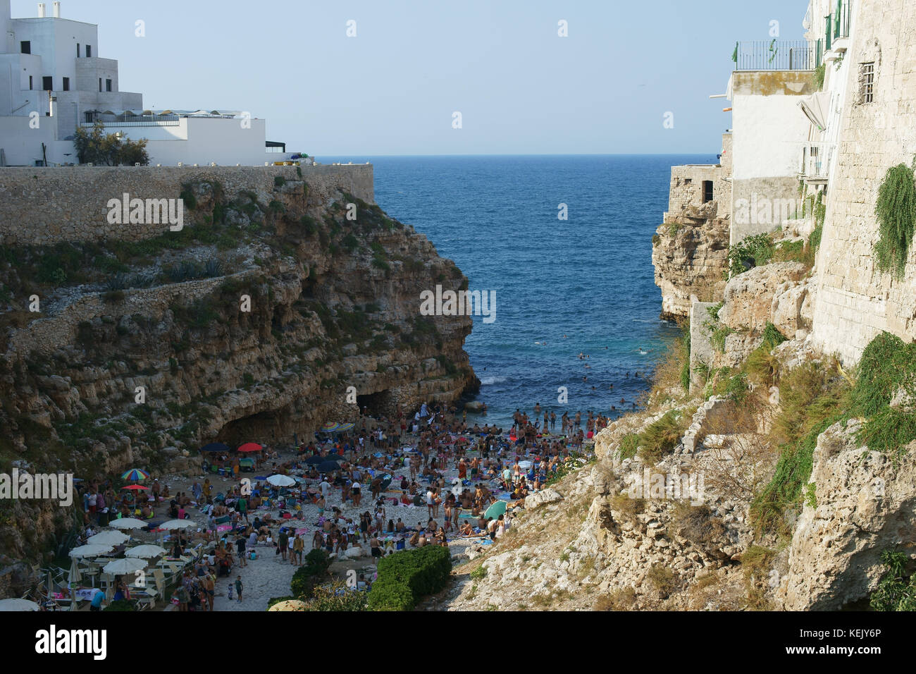 Polignano a Mare, Apulien, Italien Stockfotografie - Alamy