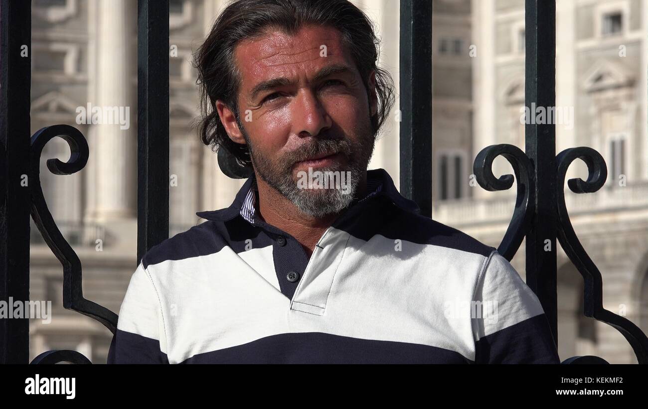 Spanischer bart -Fotos und -Bildmaterial in hoher Auflösung – Alamy