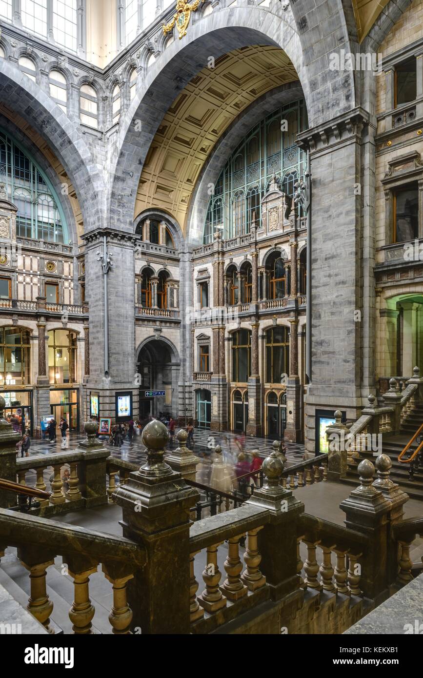 Bahnhof antwerpen centraal -Fotos und -Bildmaterial in hoher Auflösung ...