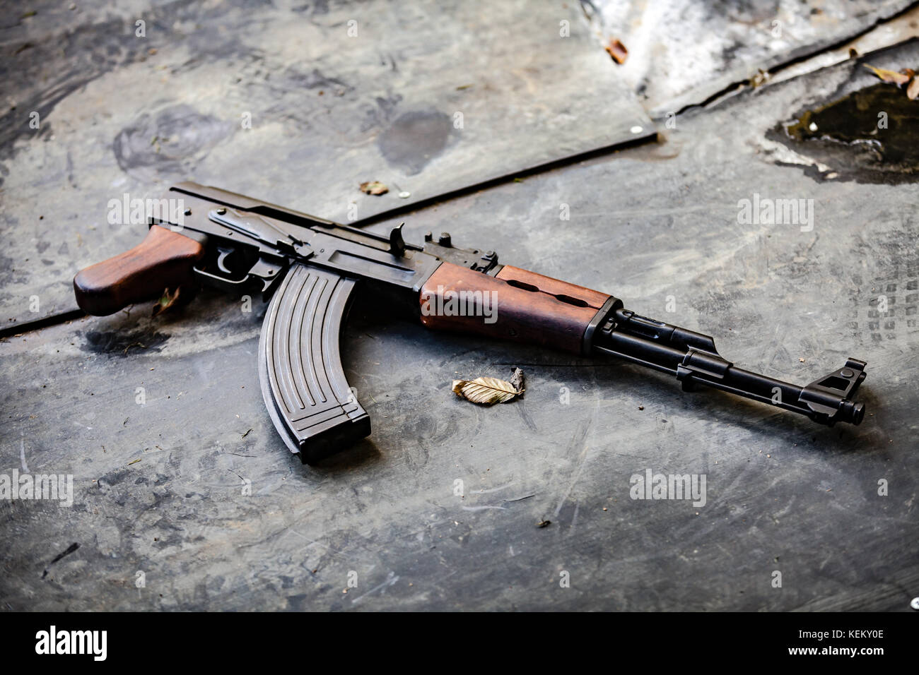 Kalashnikov ak 47 gewehr -Fotos und -Bildmaterial in hoher Auflösung ...