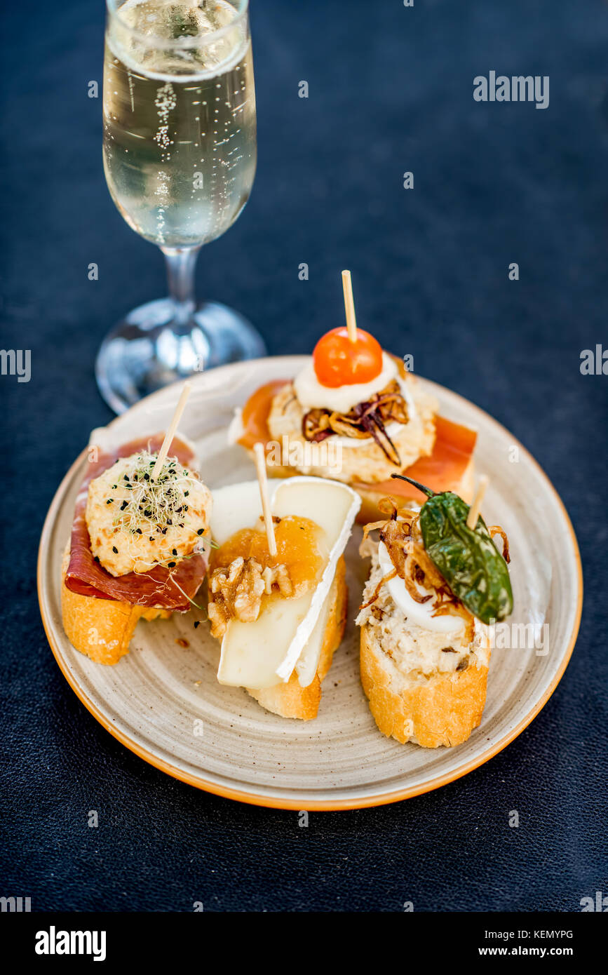 Tapas Essen Stockfotos und -bilder Kaufen - Alamy