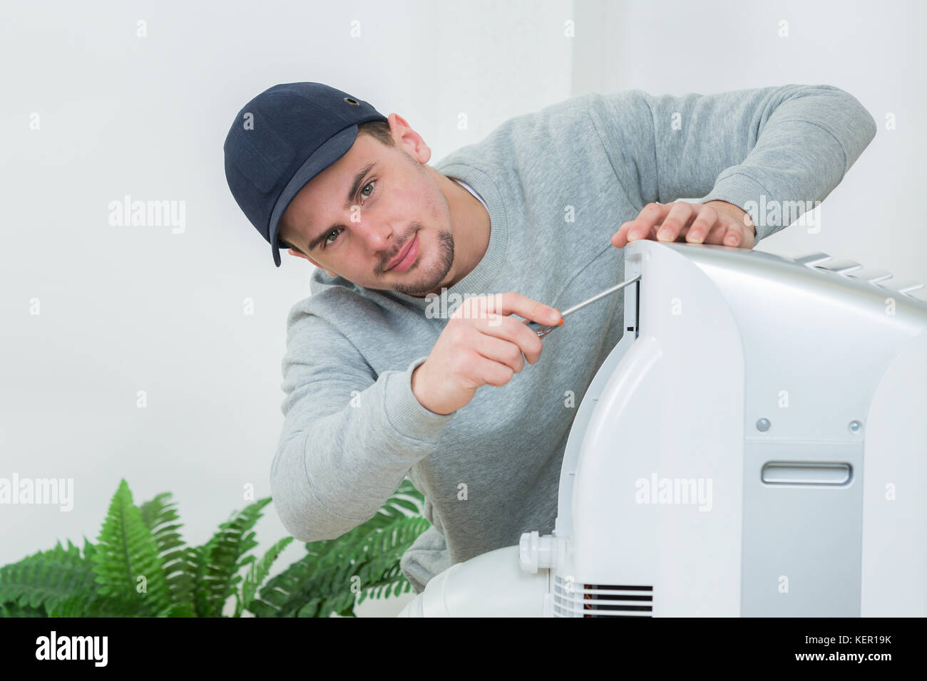 Technischer defekt -Fotos und -Bildmaterial in hoher Auflösung – Alamy