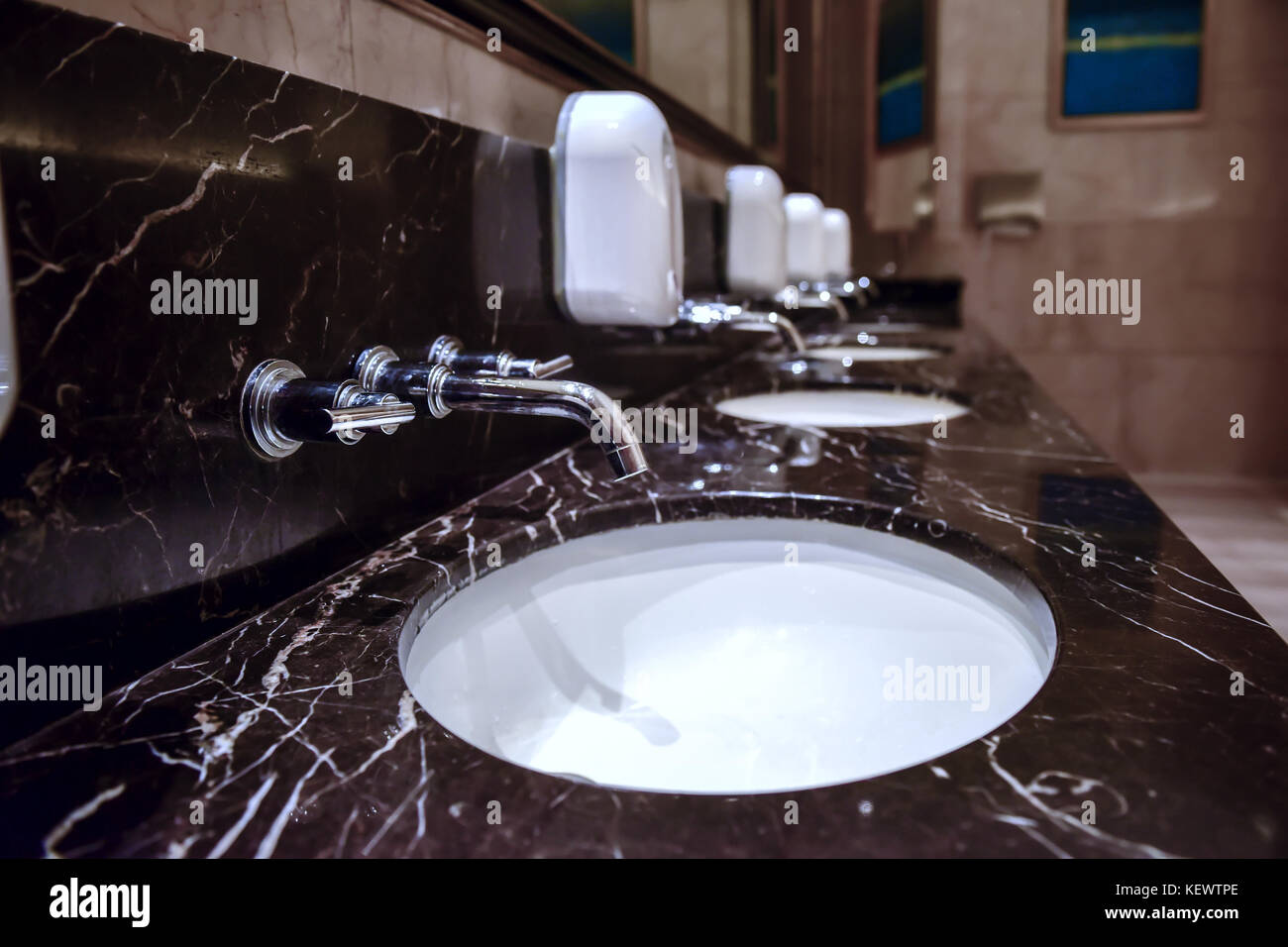 Wc bild -Fotos und -Bildmaterial in hoher Auflösung – Alamy