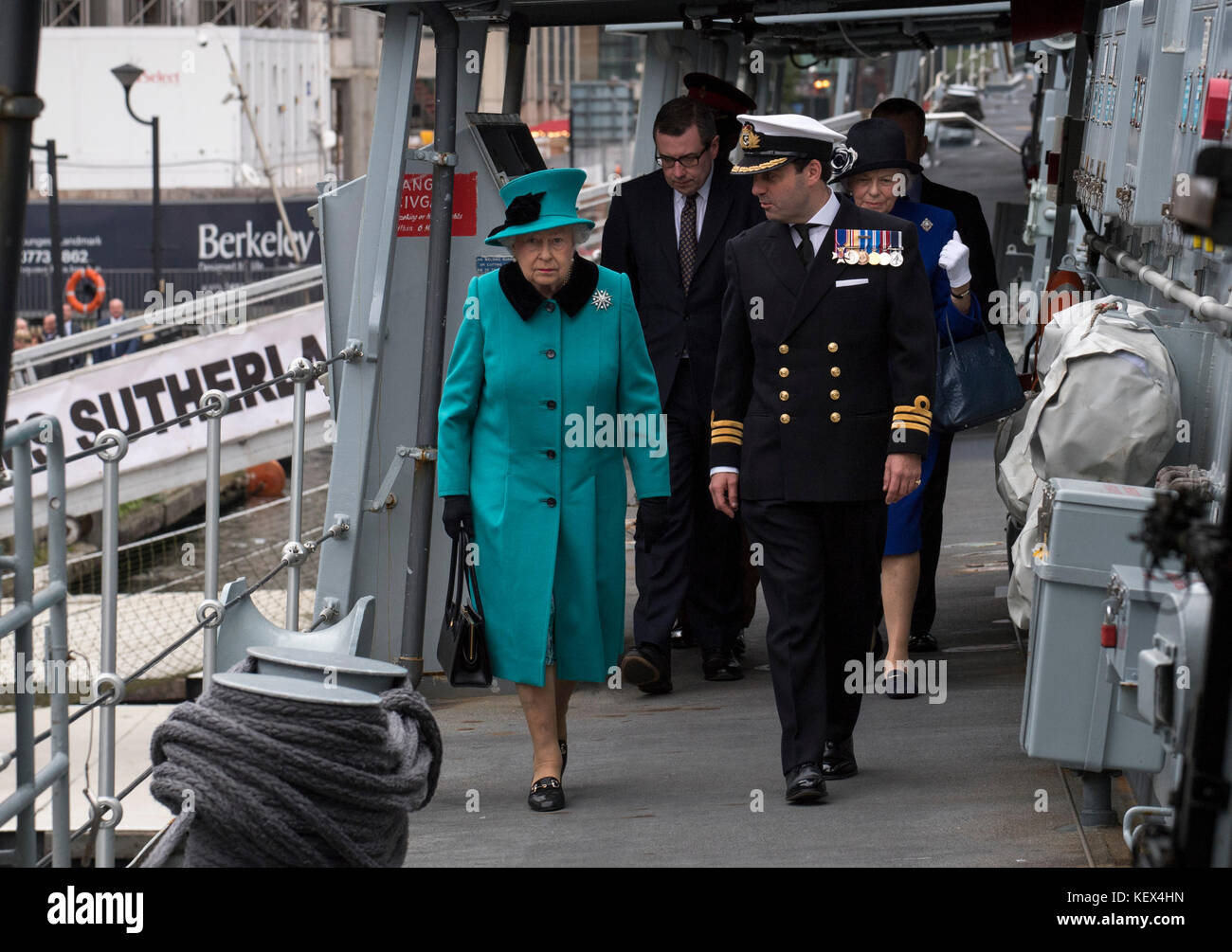 Hms sutherland london -Fotos und -Bildmaterial in hoher Auflösung – Alamy