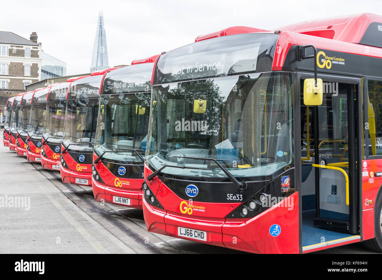 BYD elektrische Busse für den Einsatz auf TfL Dienstleistungen 507 und ...