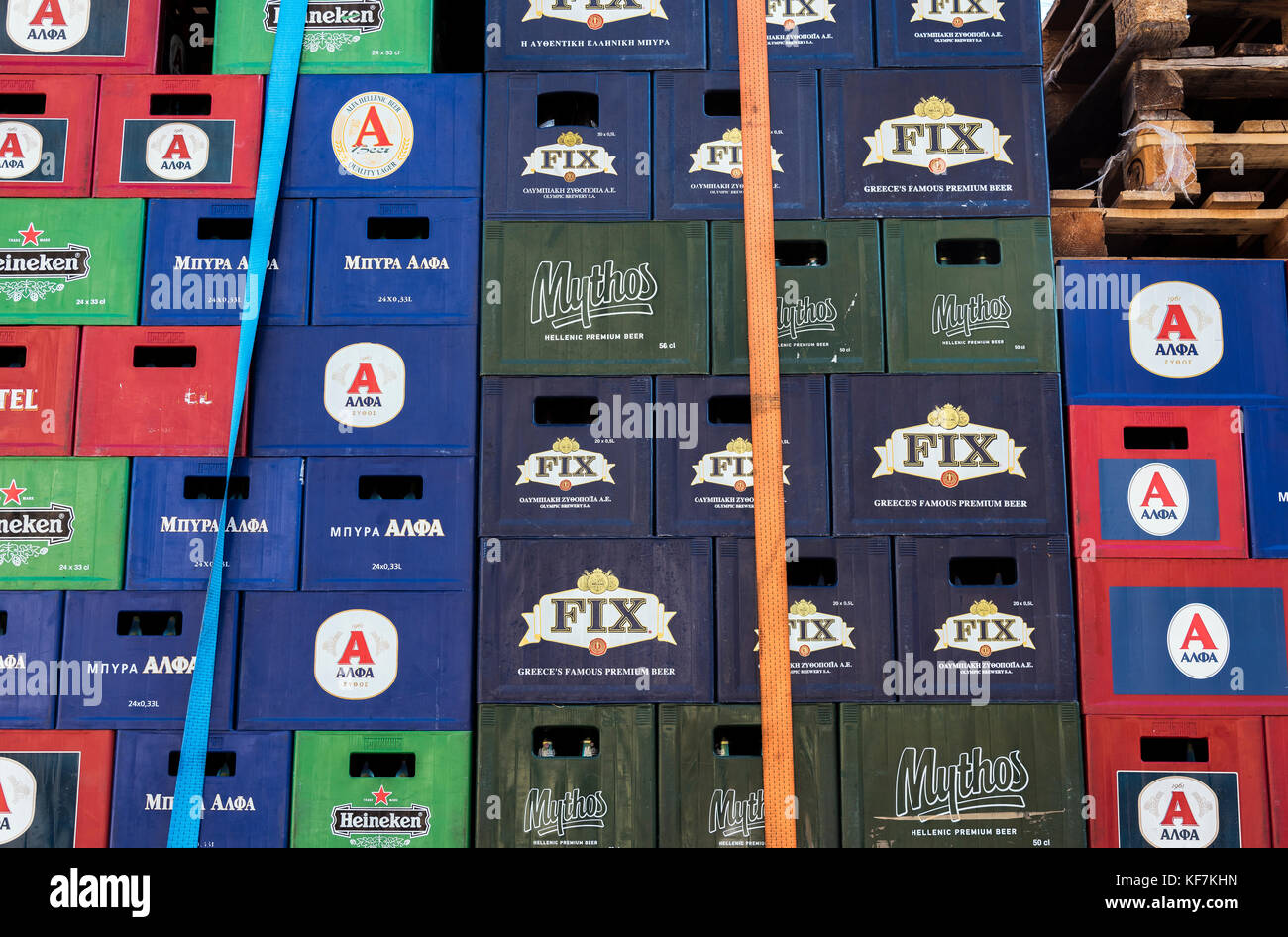 Fix beer greece -Fotos und -Bildmaterial in hoher Auflösung – Alamy