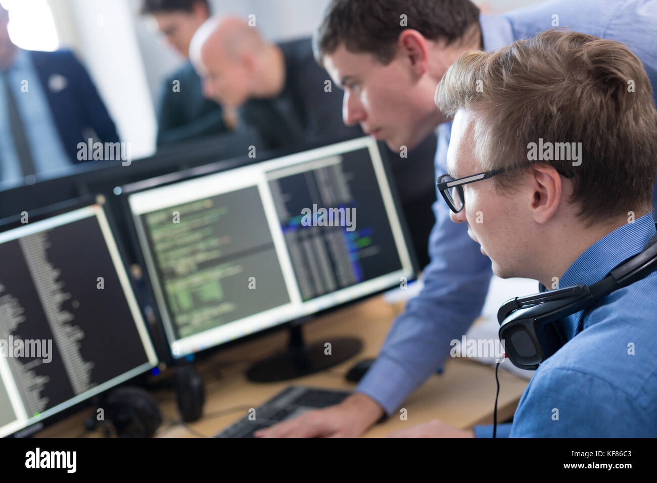 Software entwicklerin -Fotos und -Bildmaterial in hoher Auflösung – Alamy