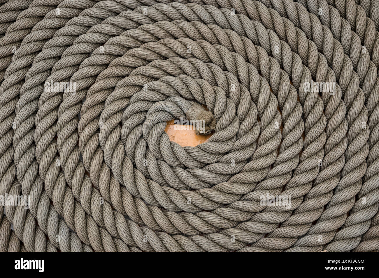 Spulenseil -Fotos und -Bildmaterial in hoher Auflösung – Alamy