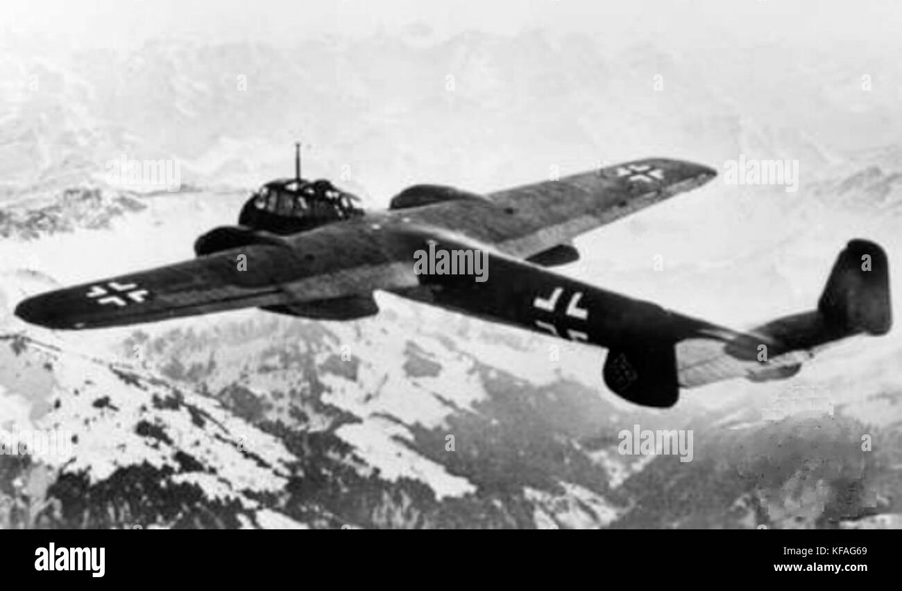 German bomber dornier do 215 in flight -Fotos und -Bildmaterial in ...