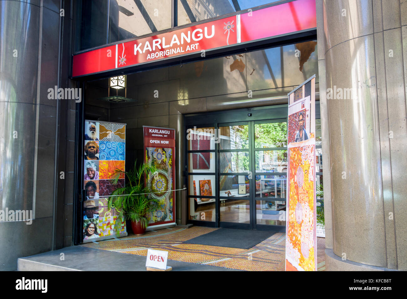 Aboriginal art store -Fotos und -Bildmaterial in hoher Auflösung – Alamy