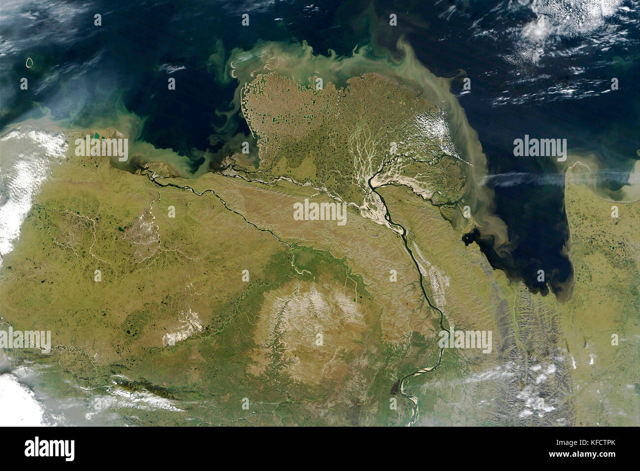 Earth from space river -Fotos und -Bildmaterial in hoher Auflösung – Alamy