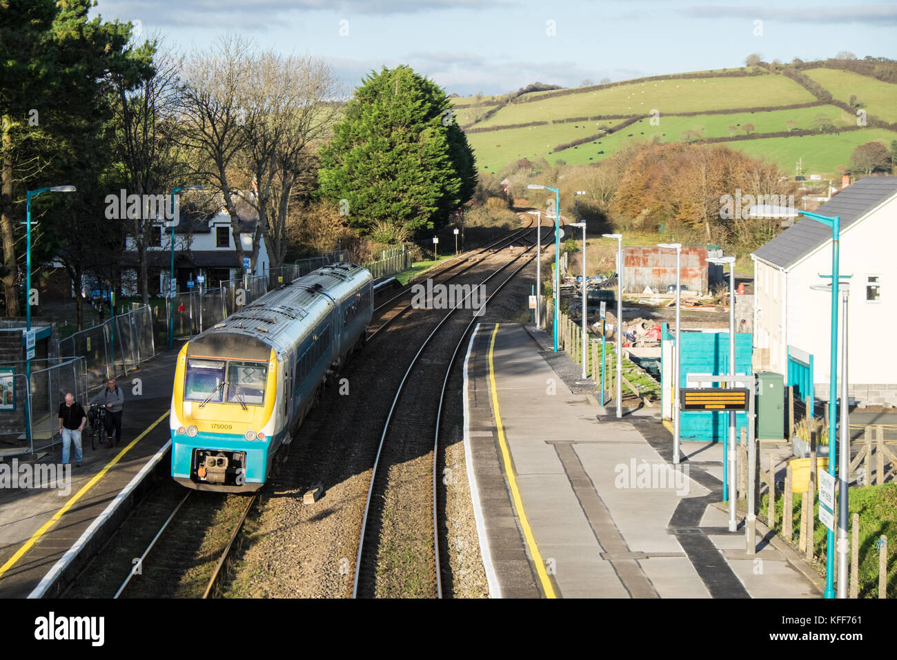 Swansea train station -Fotos und -Bildmaterial in hoher Auflösung – Alamy