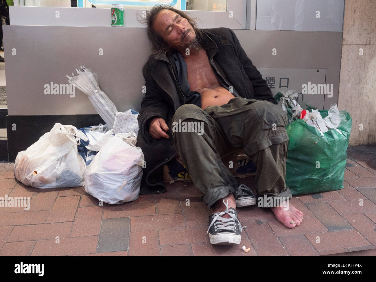 Chiness tramp -Fotos und -Bildmaterial in hoher Auflösung – Alamy