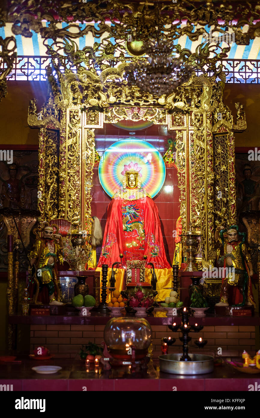 Schrein in der Jade Kaiser Pagode, Ho Chi Minh City Stockfotografie - Alamy