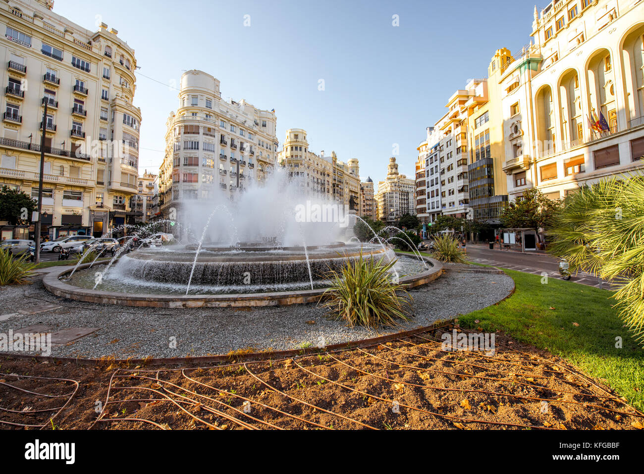 Valencia spain water fountain in -Fotos und -Bildmaterial in hoher ...