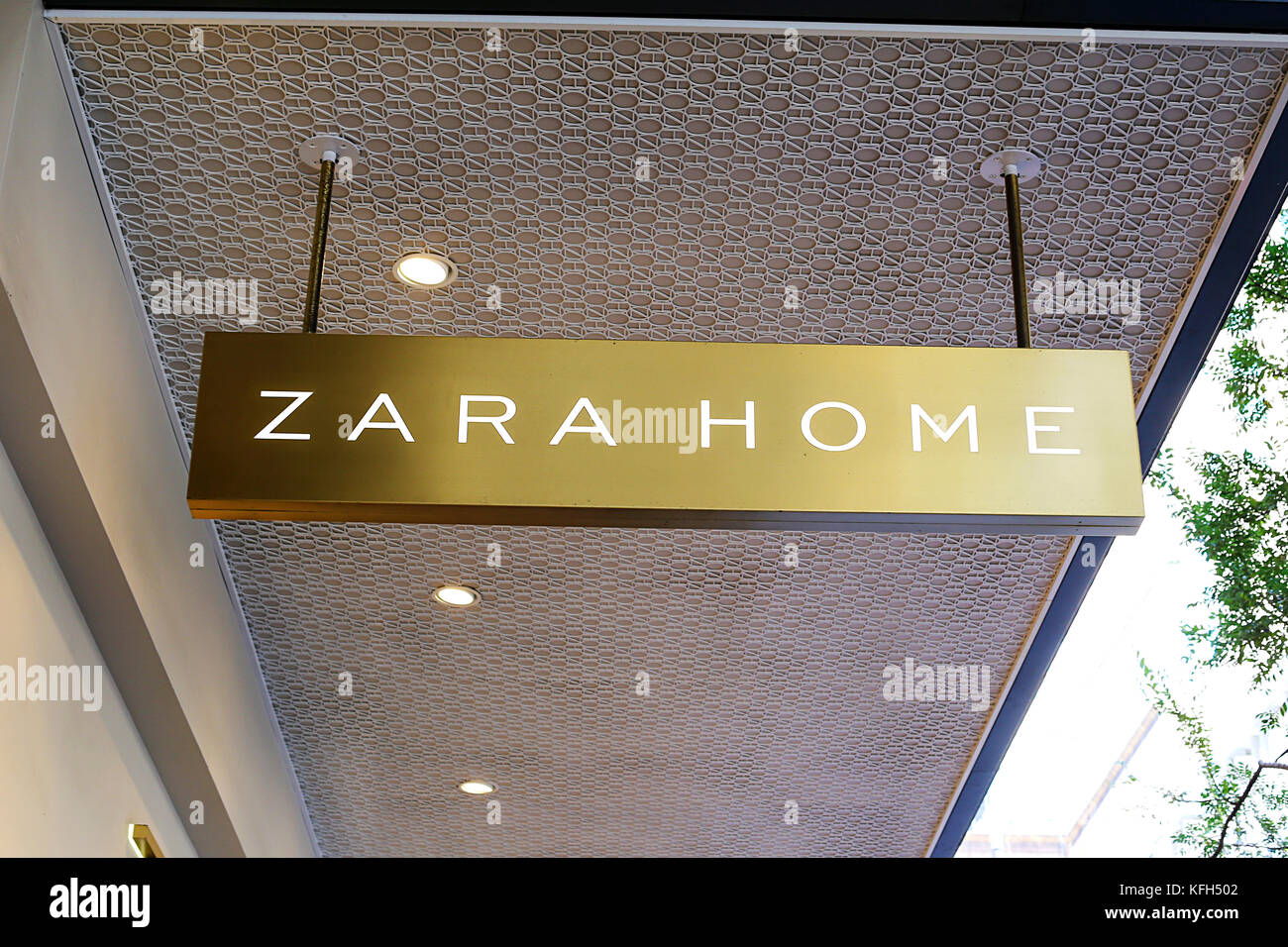 Zara home logo -Fotos und -Bildmaterial in hoher Auflösung – Alamy