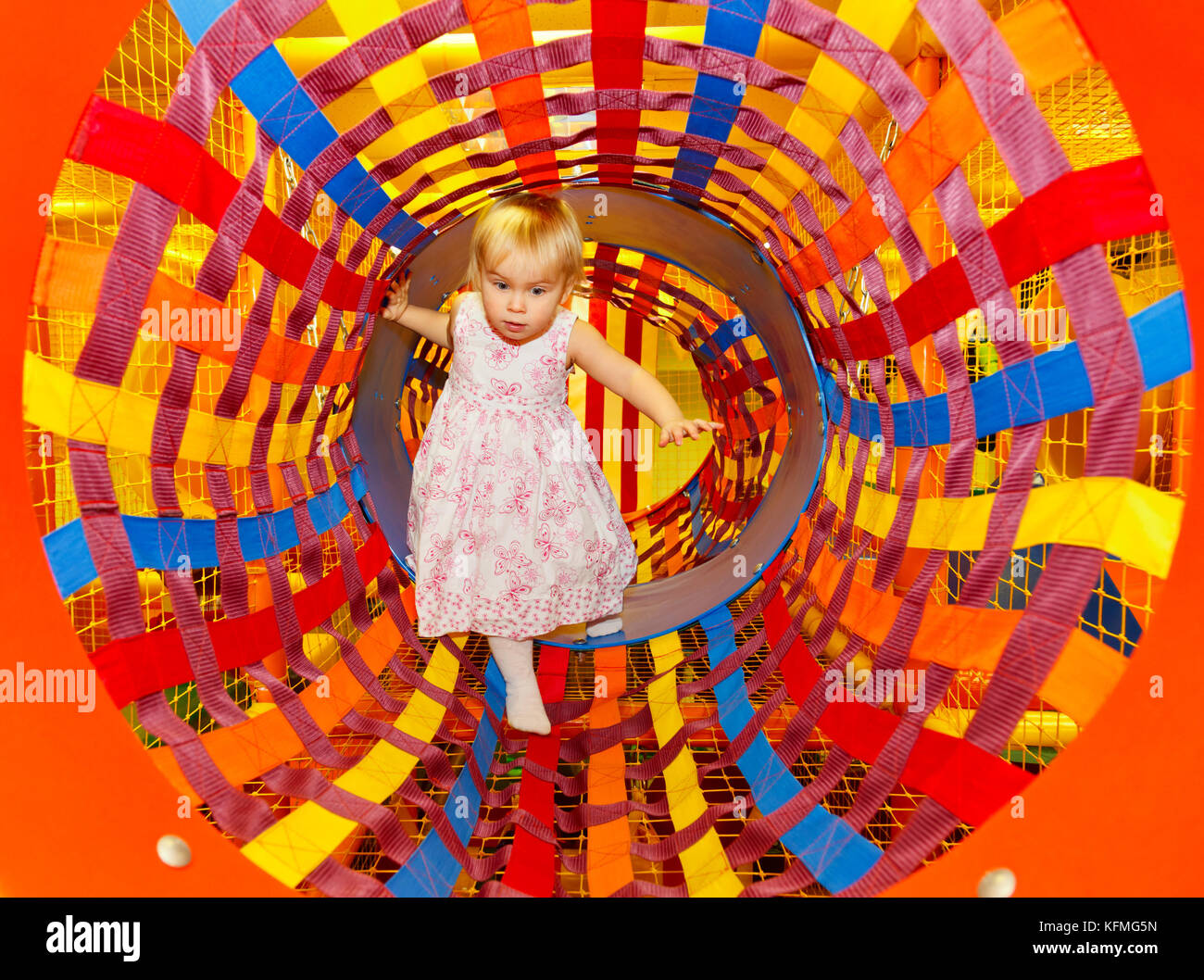 Labyrinth des tunnels -Fotos und -Bildmaterial in hoher Auflösung – Alamy