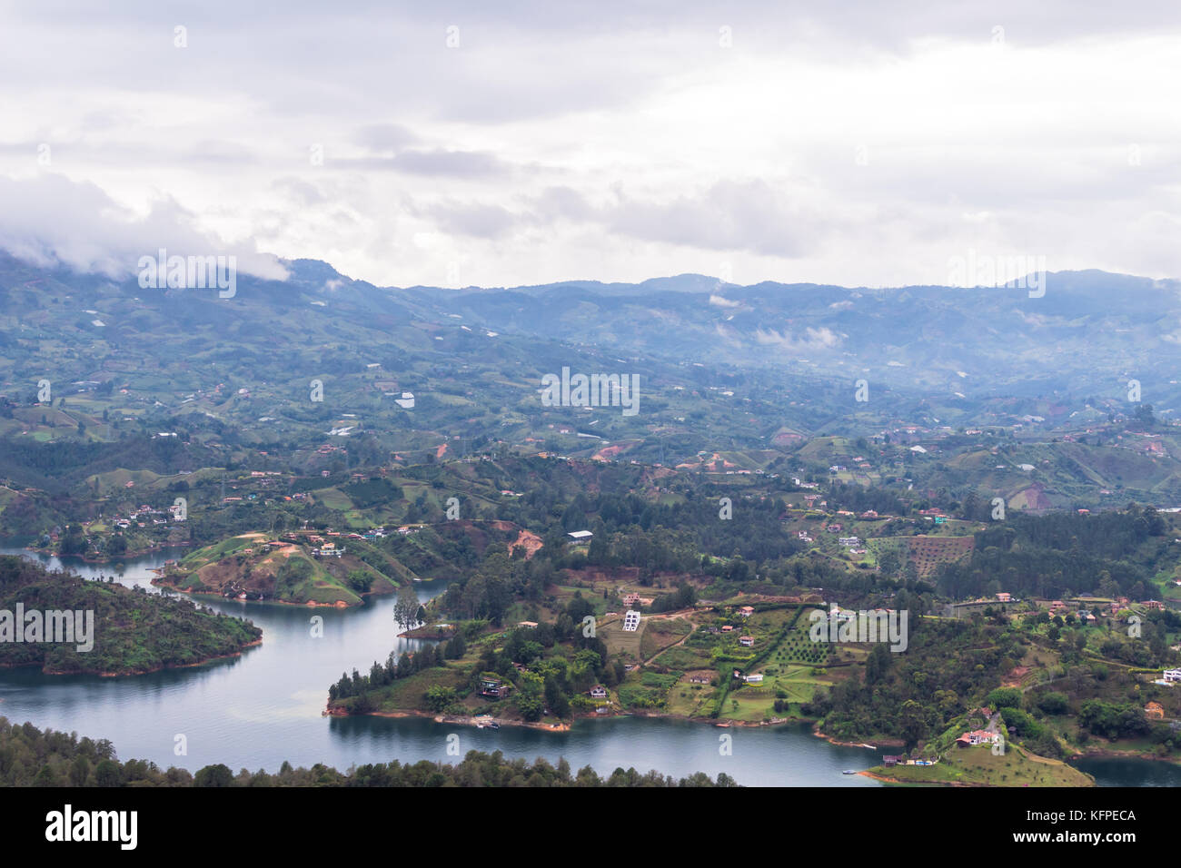 Represa guatape -Fotos und -Bildmaterial in hoher Auflösung – Alamy