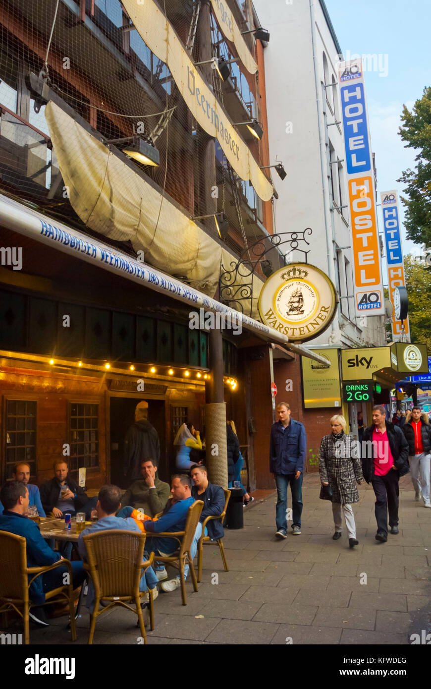 Reeperbahn bar hamburg -Fotos und -Bildmaterial in hoher Auflösung – Alamy