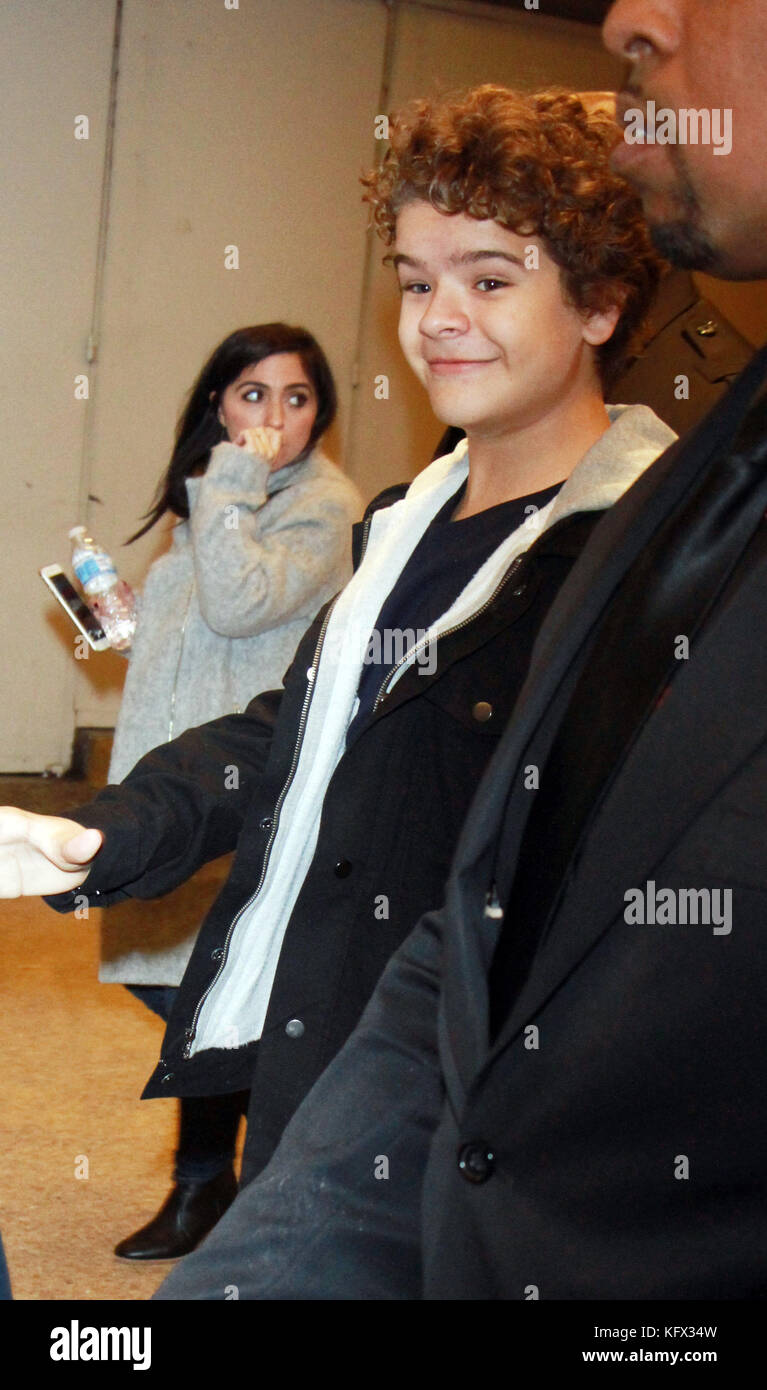 Stranger things staffel 1 -Fotos und -Bildmaterial in hoher Auflösung ...