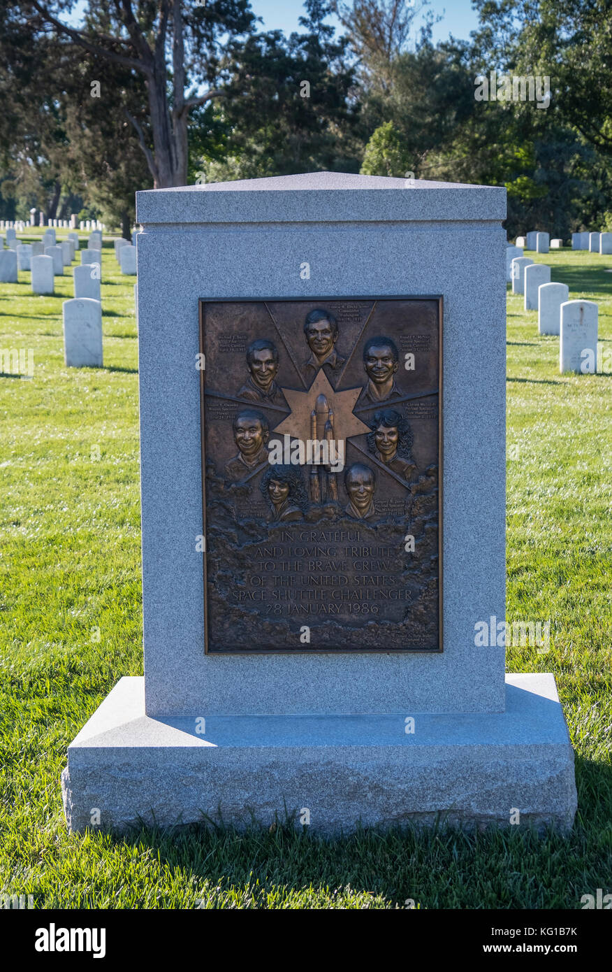 Space Shuttle Challenger Memorial, Arlington National Cemetery ...