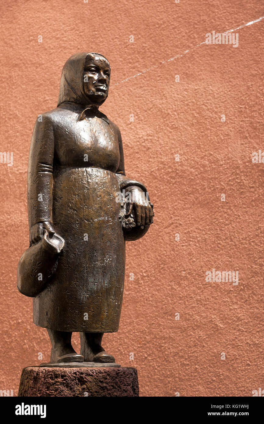 Die fraa rauscher aus de klappergass -Fotos und -Bildmaterial in hoher ...