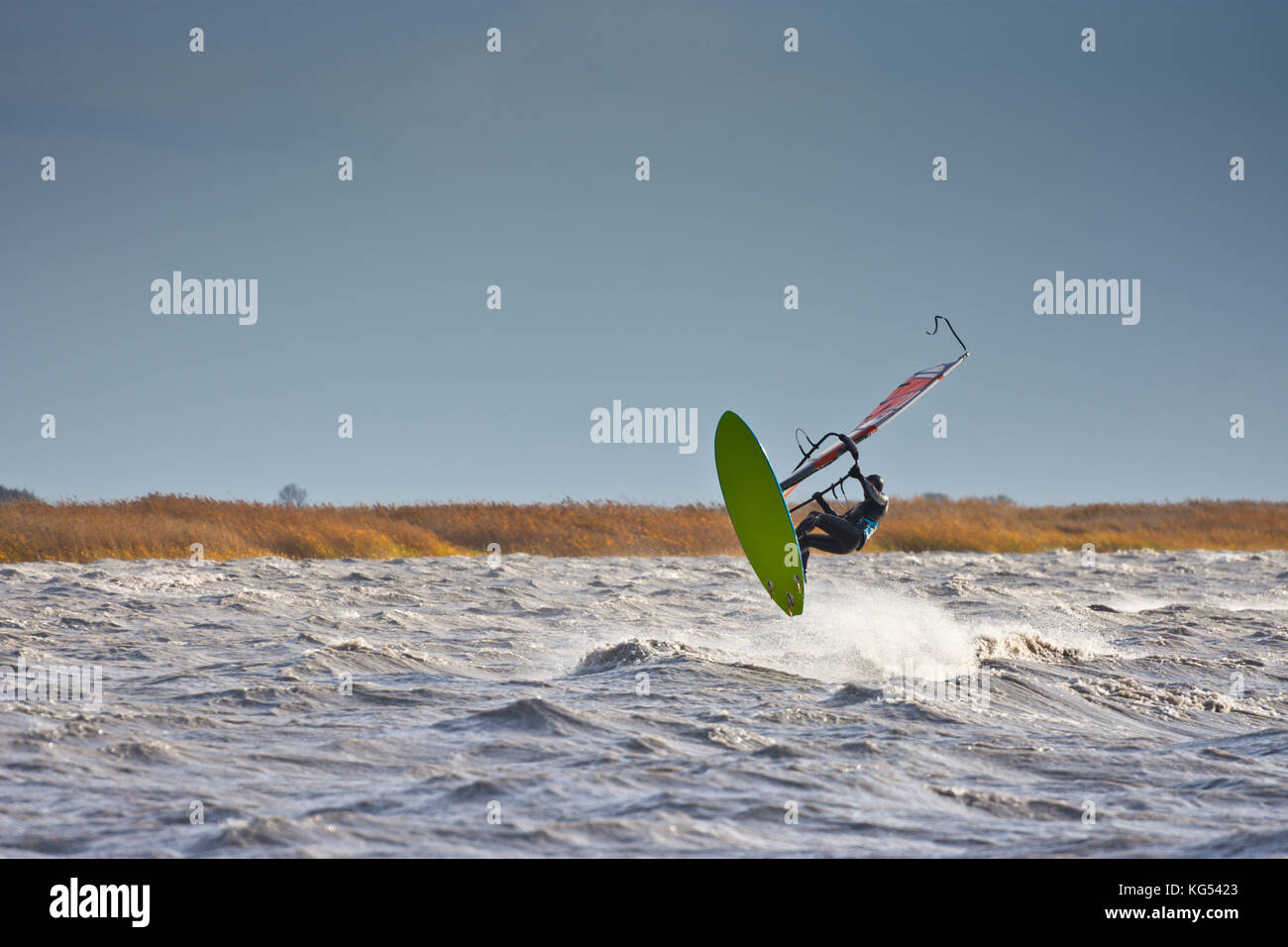 Windsurfer Windsurfing Wind Power Stockfotos und -bilder Kaufen - Alamy
