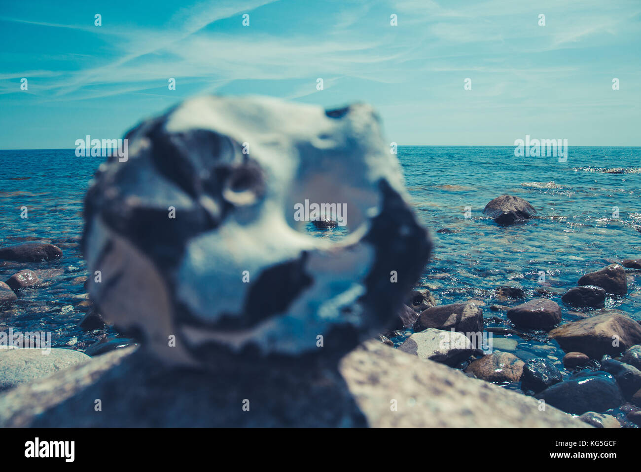 Meer von steinen -Fotos und -Bildmaterial in hoher Auflösung – Alamy