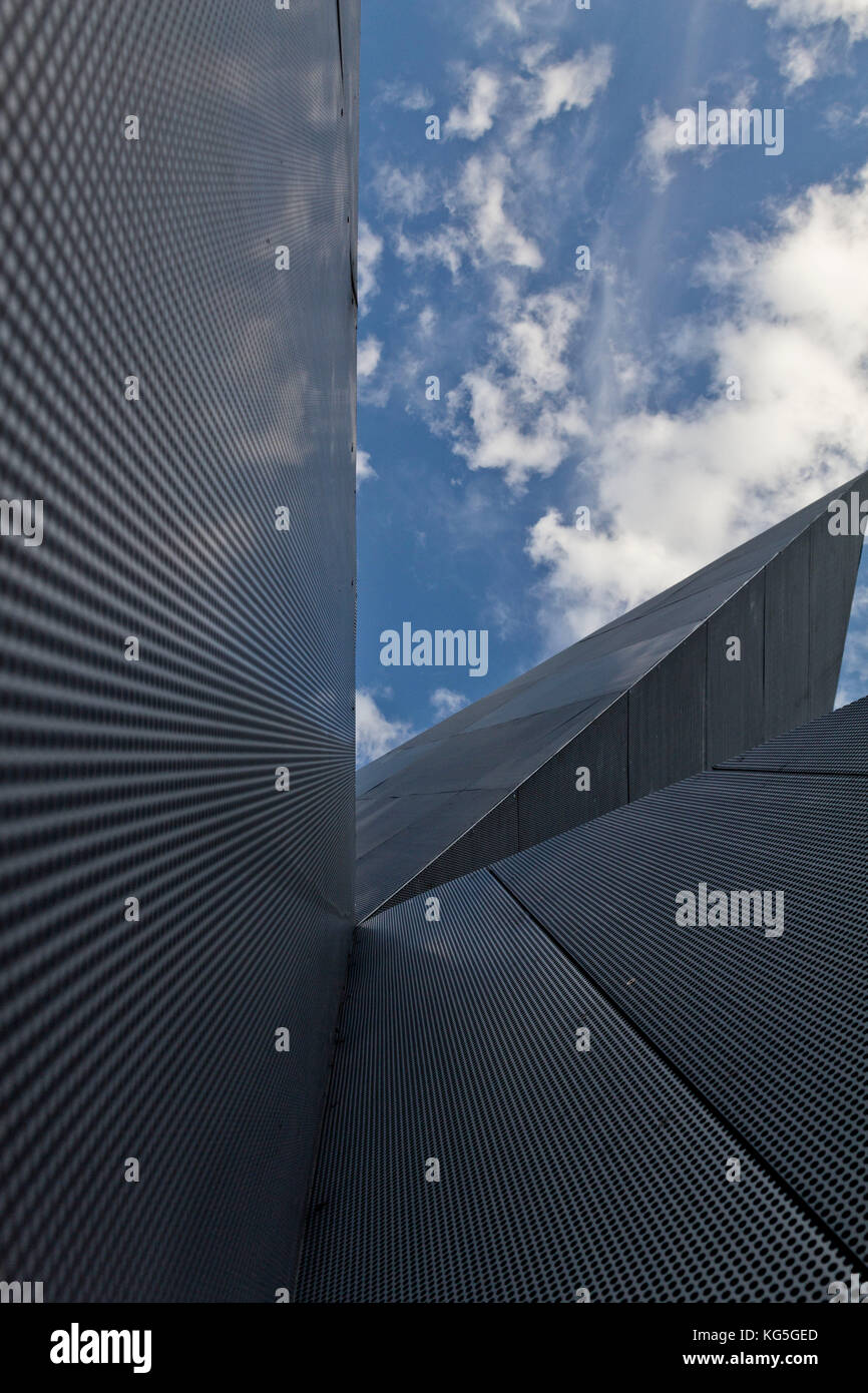 Metall gitter -Fotos und -Bildmaterial in hoher Auflösung – Alamy