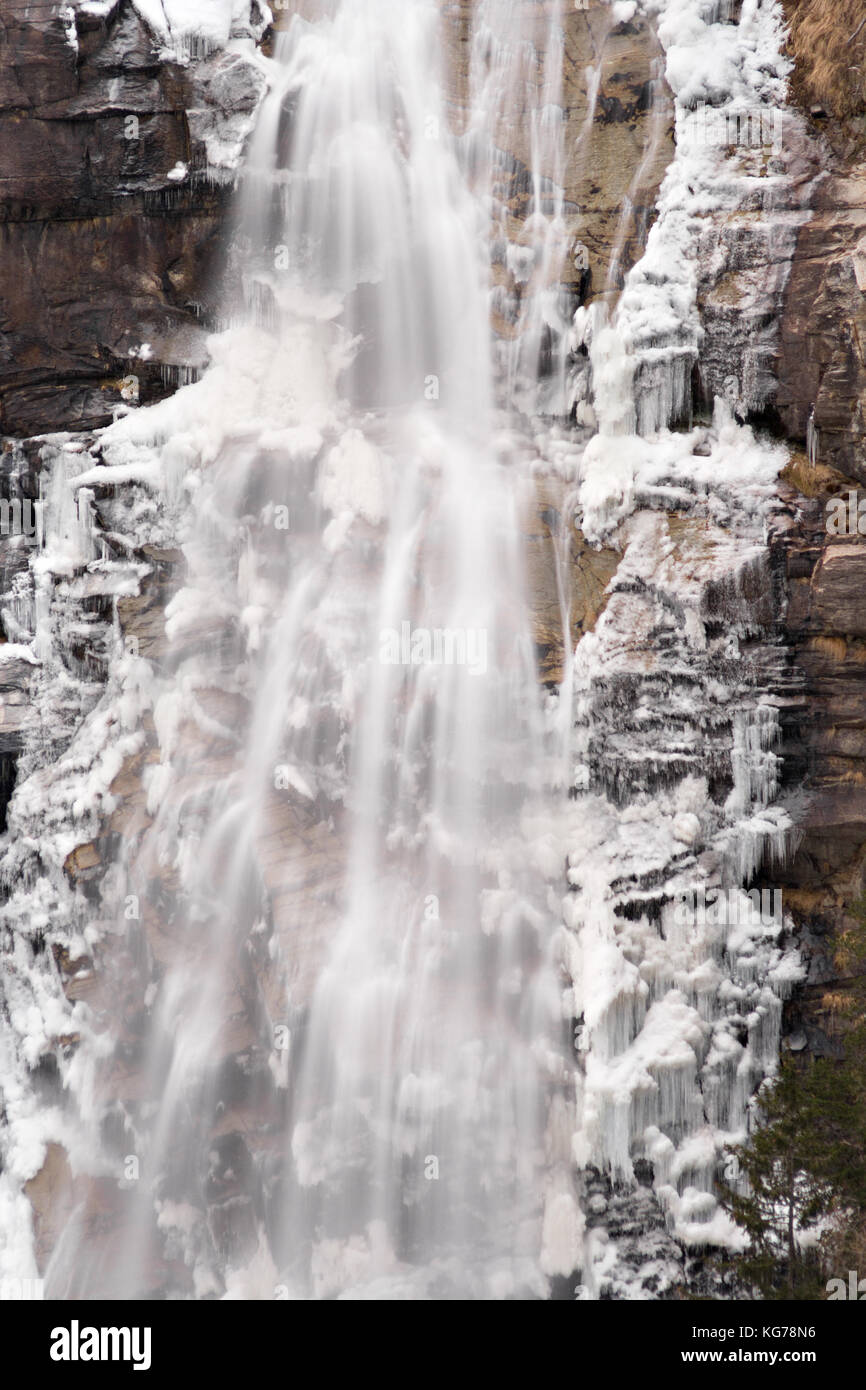 Stuibenfall waterfall -Fotos und -Bildmaterial in hoher Auflösung – Alamy